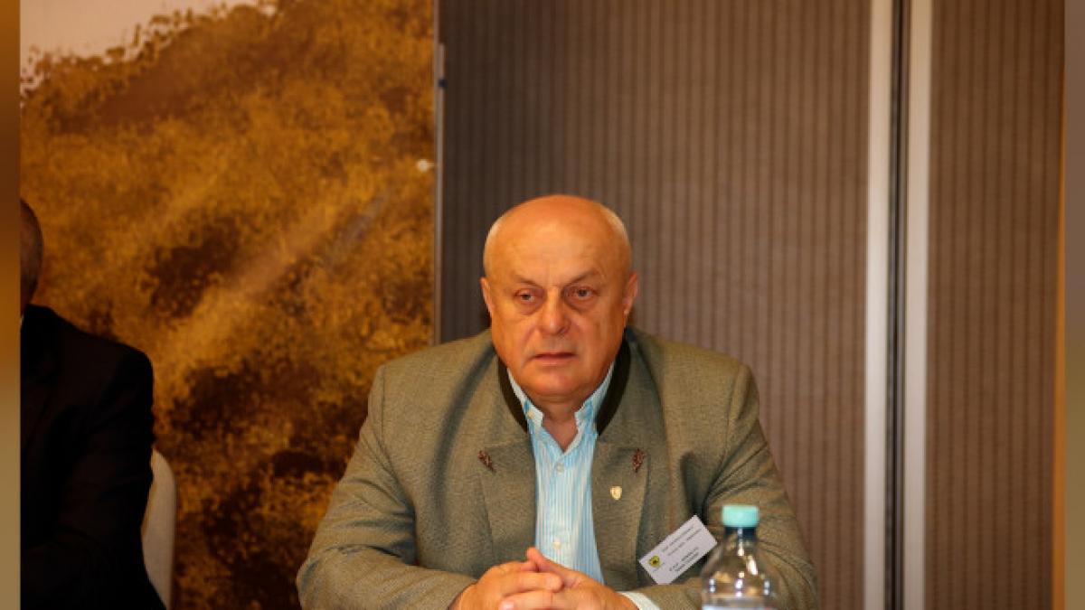 Fostul șef al Romsilva, Teodor Țigan, dă statul în judecată după ...