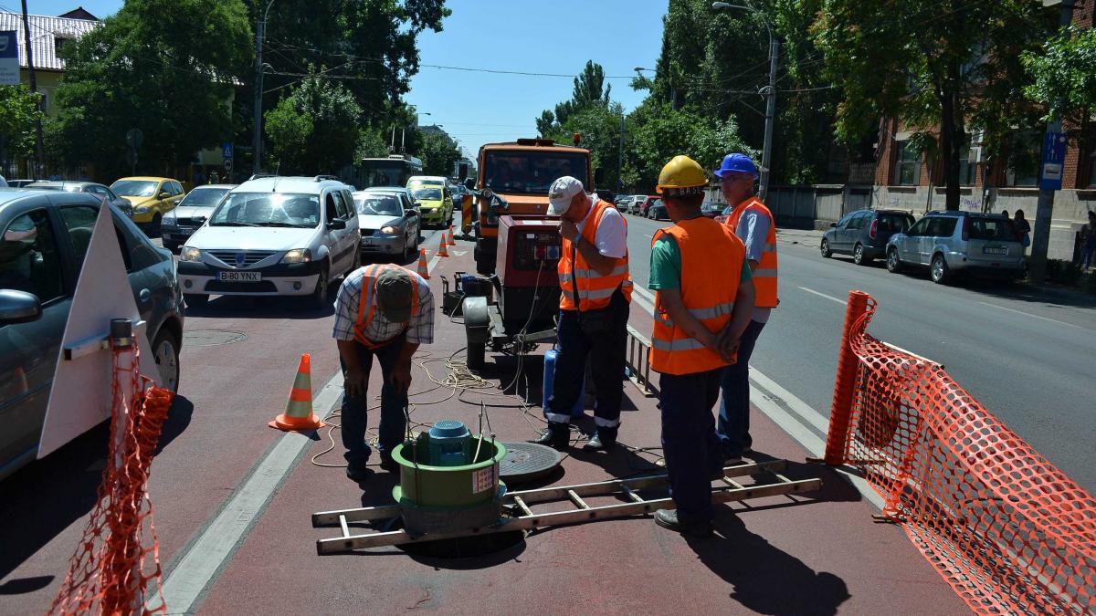 Sistemul de termoficare al Capitalei crapă, iar Termoenergetica se ...