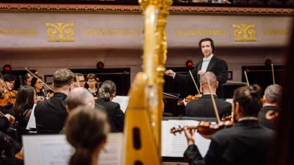 Orchestra Filarmonicii de Stat Târgu Mureș în concert la Filarmonica ...
