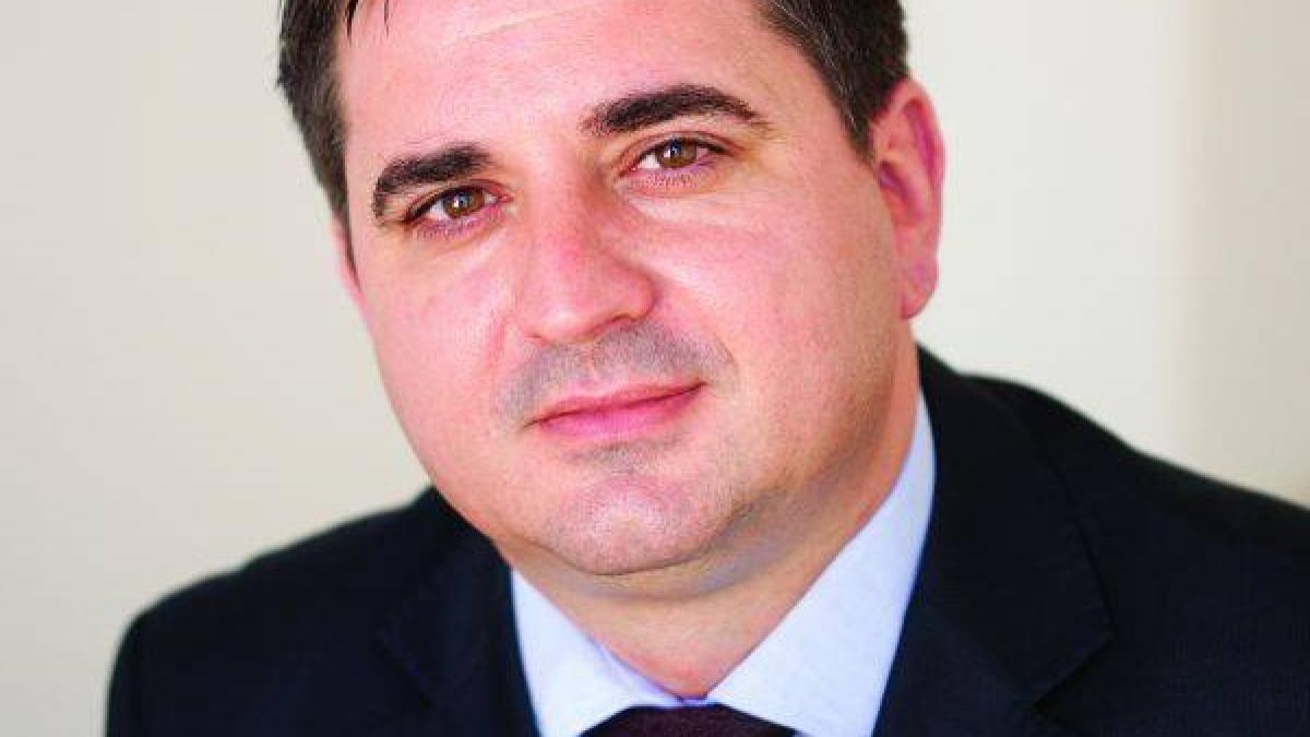 Fost senator, reținut de DNA după ce a promis o șpagă de 1 milion de ...