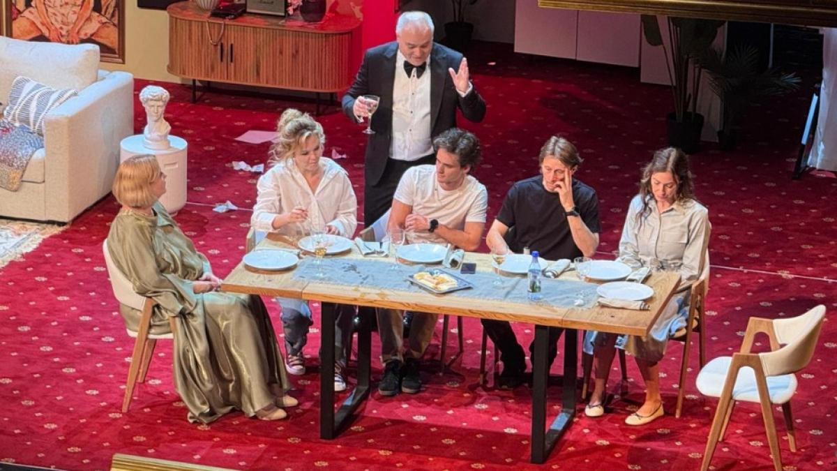 Spectacole de teatru și concerte de Crăciun, în prima săptămână din ...