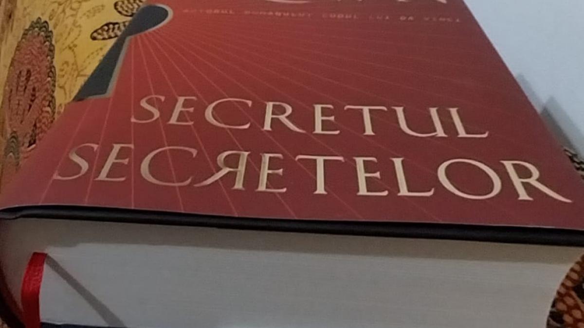 Romanul cel mai apreciat al momentului - „Secretul Secretelor”