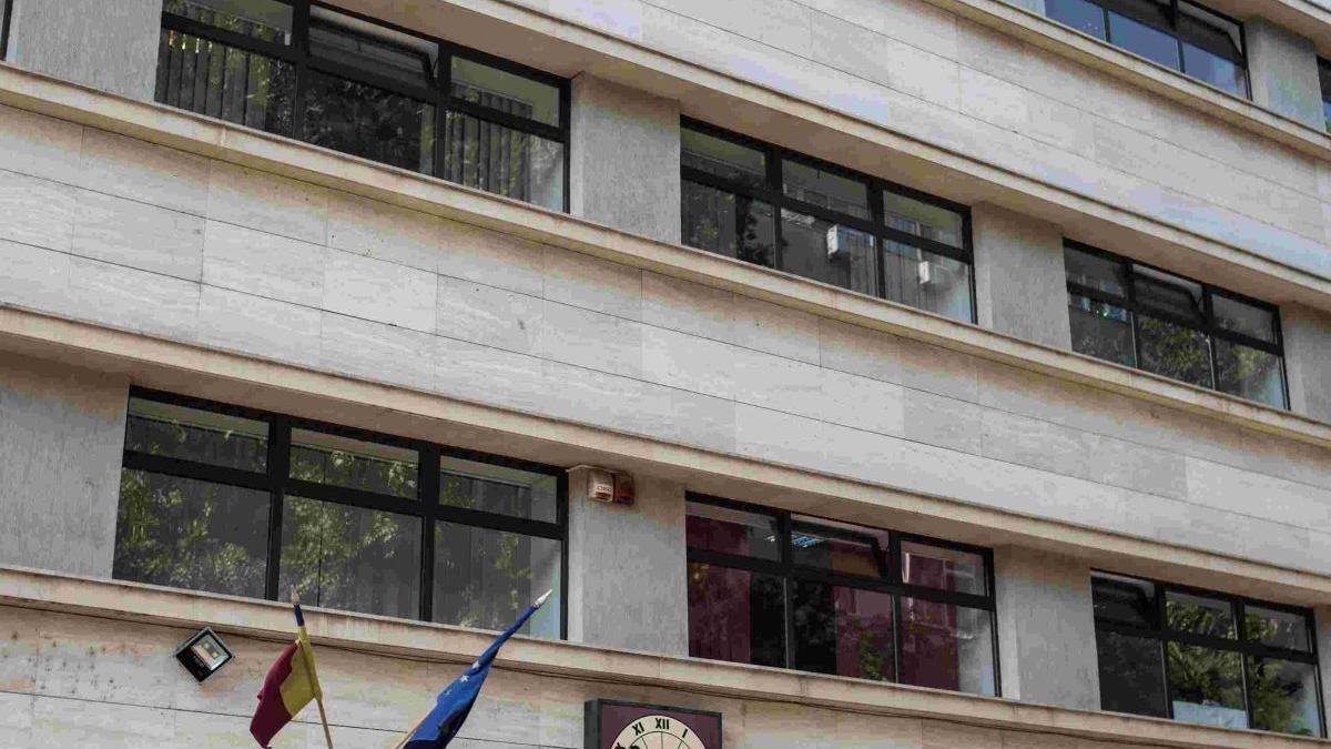 Ministerul lui Irineu Darău vrea să dea 1,8 milioane de lei pe servicii ...