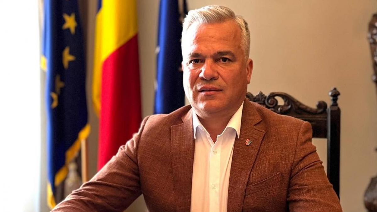 Negocieri pentru noul Guvern: Adrian Veștea se întâlnește marți cu ...