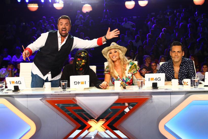 X Factor. Carla’s Dreams către o concurentă: "Ai cei mai frumoși ochi ...