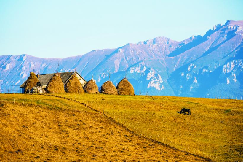 De la tradiționalele sate românești, la drumul Mântuitorului din ...